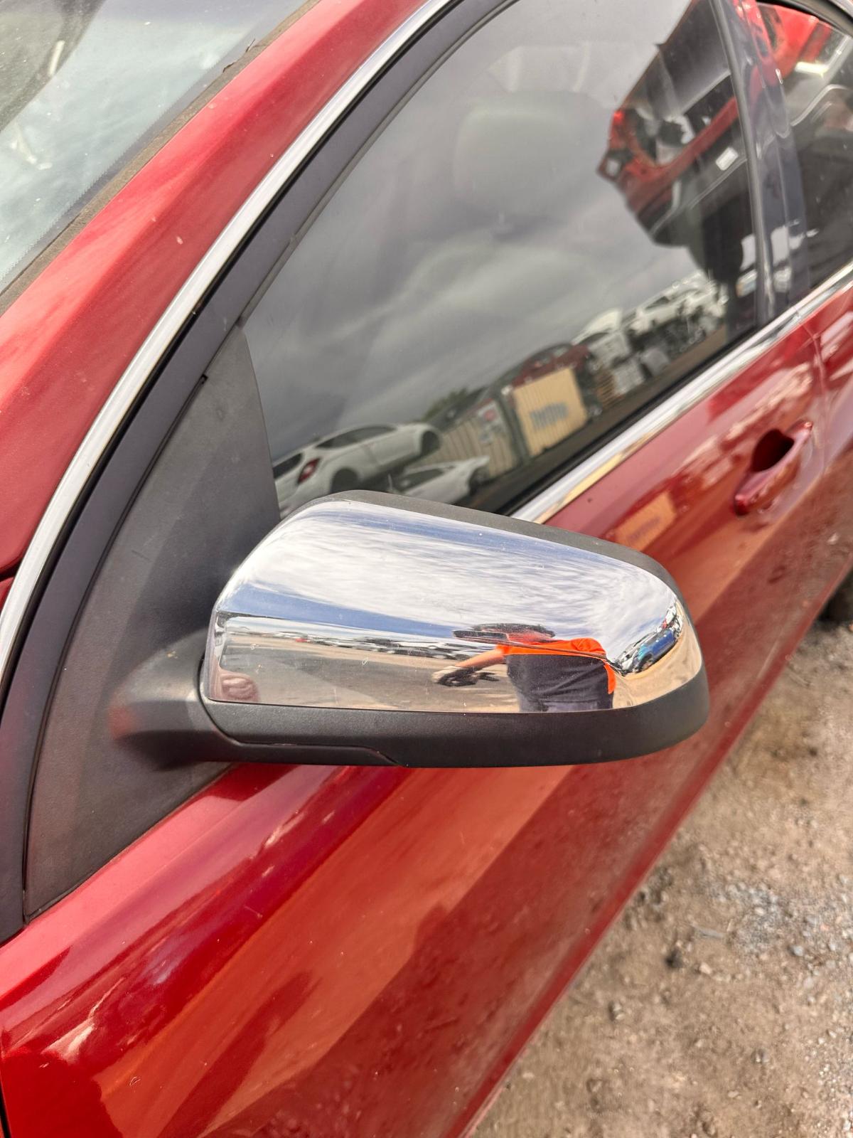 Right Rear Door Sliding Commodore Holden 2007